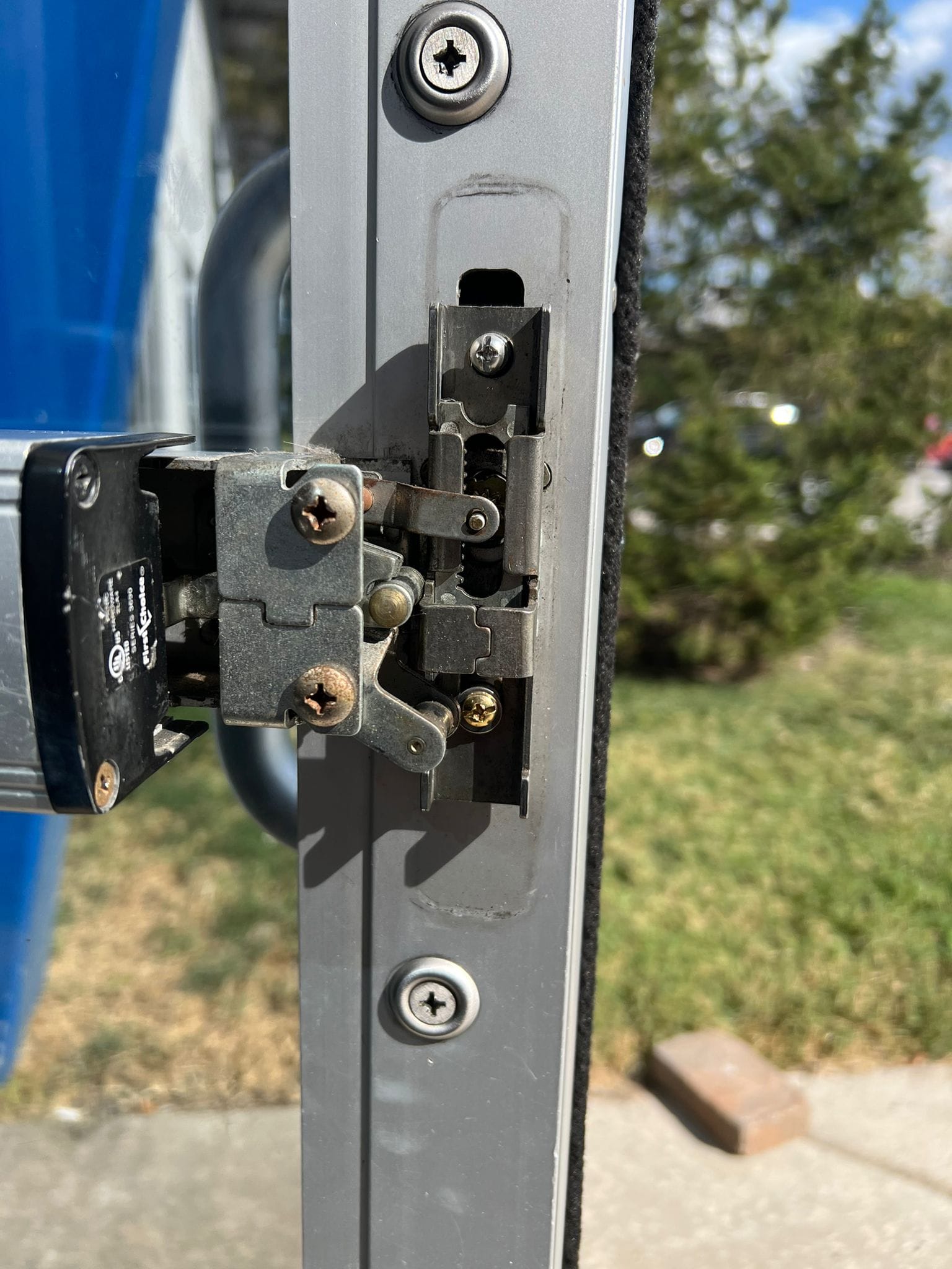 Locksmith In Manchester, St. Louis County, MO (636) 628-7803